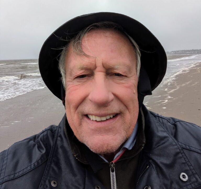 'The Record' and 'FYI Music News' founder David Farrell has died ...